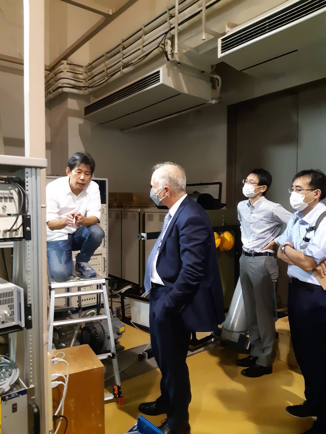 カナダ・トロント大学のミラー教授（R. J. Dwayne Miller, Professor, Chemistry and Physics ...