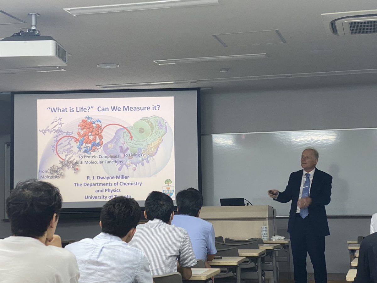 カナダ・トロント大学のミラー教授（R. J. Dwayne Miller, Professor, Chemistry and Physics ...